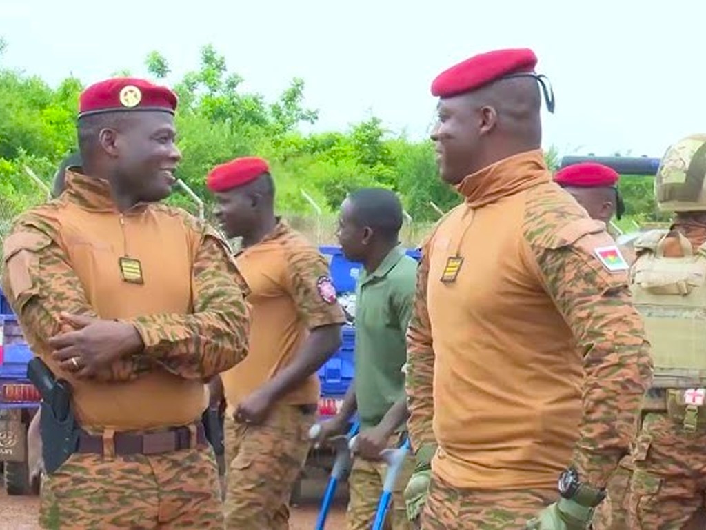 Une complicité positive au service de la Nation, d’après certaines...